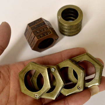 Folding Knuckle Duster – Brass Knuckle
