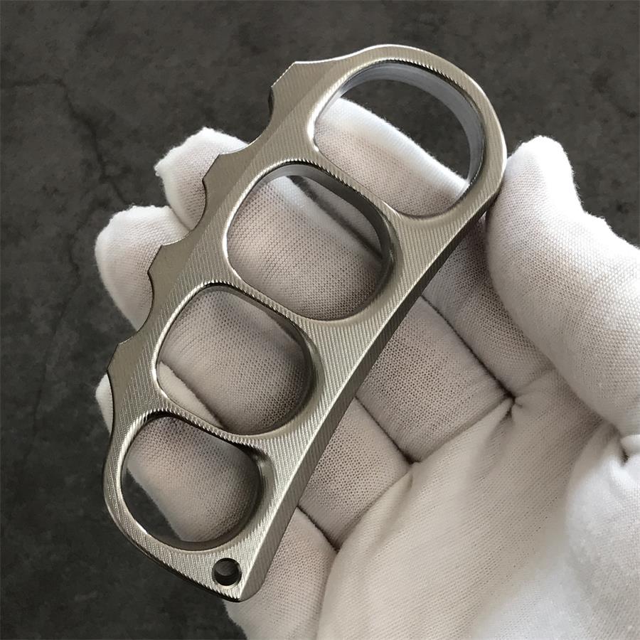 Medium Pea Titanium Knuckle Duster – Brass Knuckle